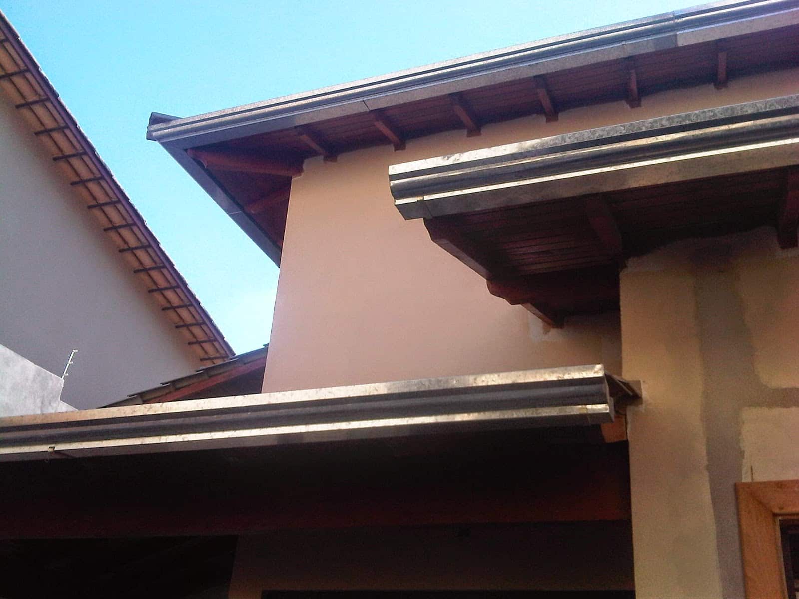 Calha - O que é? Quais os tipos e para que servem? - Advento